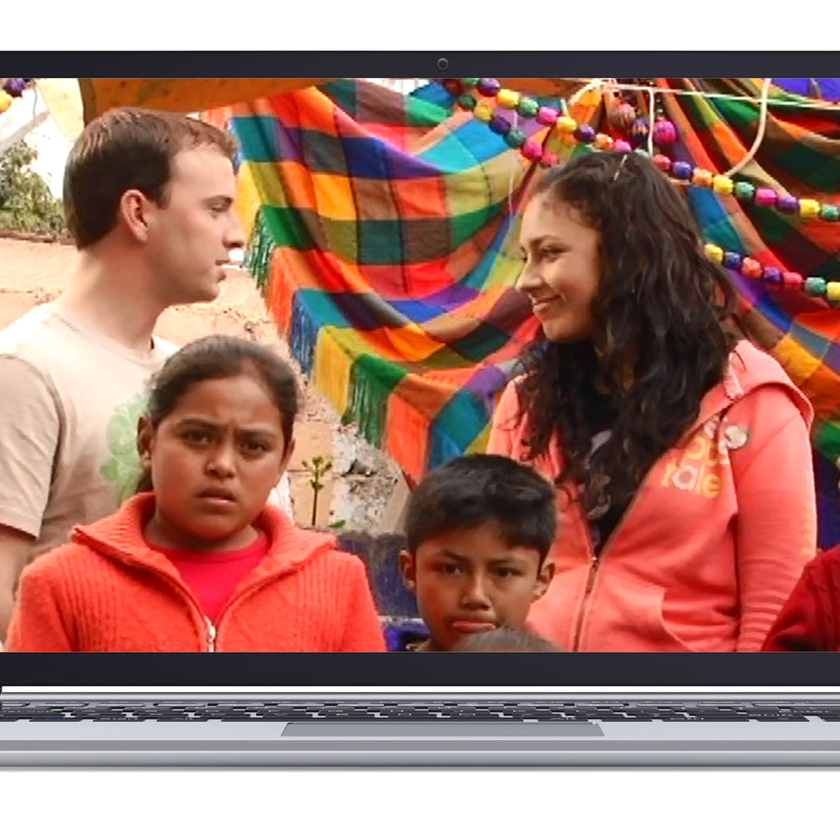 Moo!™ Las posadas: Christmas in Mexico Video – Teacher's Discovery